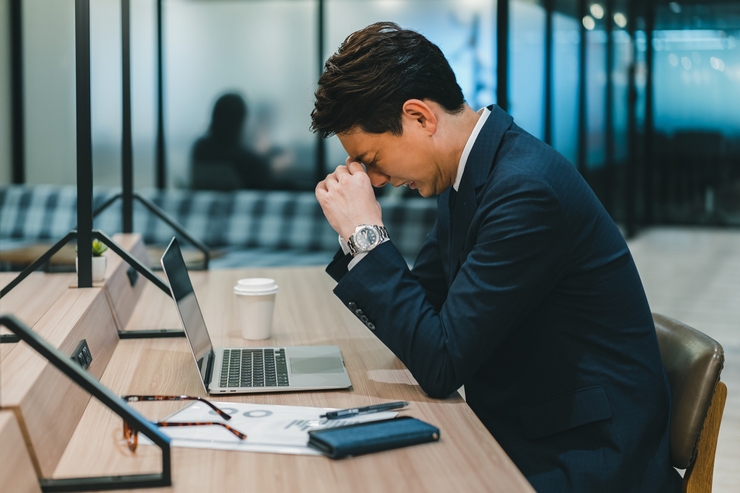 「会社を辞めたい」「もう何もかも疲れた…」と感じる人へ対処法をご紹介｜USENの開業支援サイト｜canaeru（カナエル）